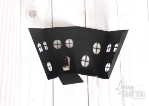 Halloween Haunted House Lantern - Living and Crafting