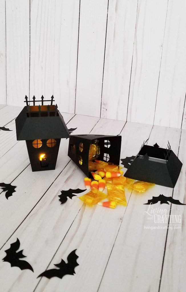 Halloween Haunted House Lantern - Living and Crafting