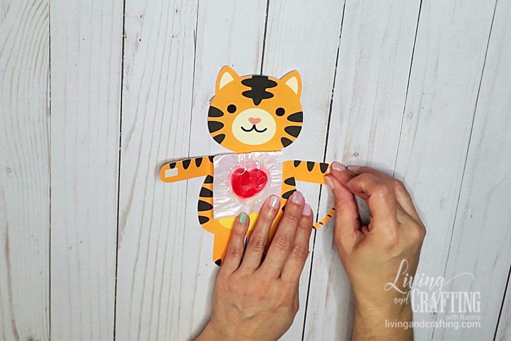 Animal DIY Candy Wrappers for Valentine’s Day - Living and Crafting